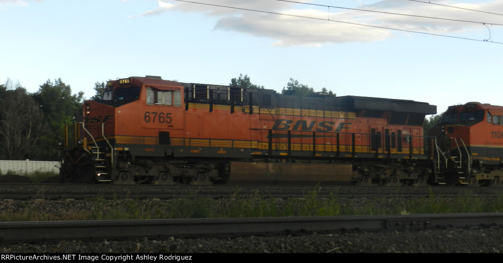 BNSF 6765